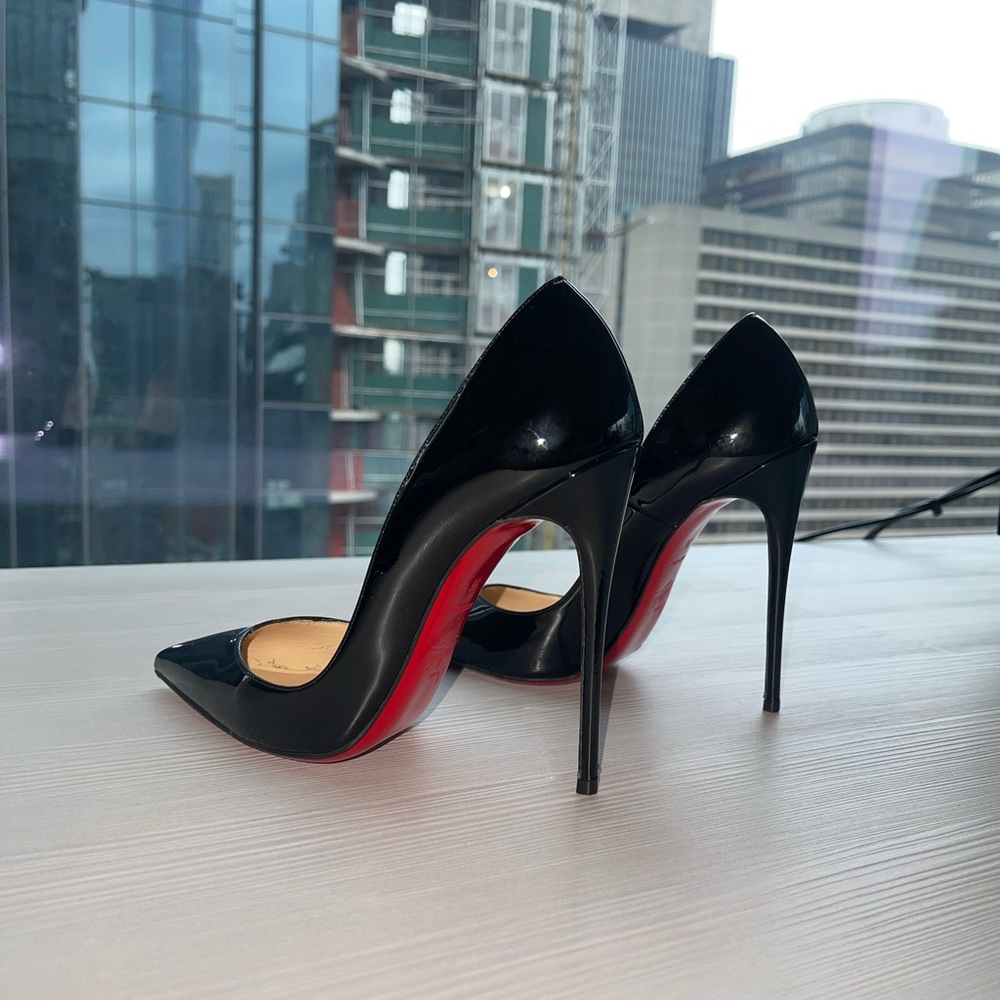 Christian Louboutin So Kate - Gem